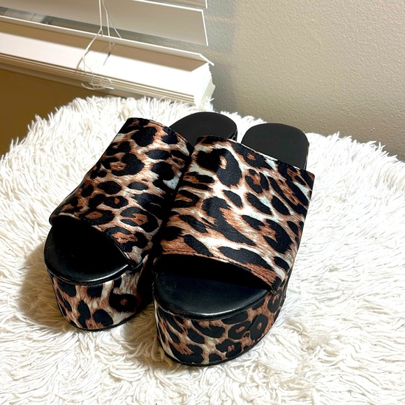 Shoes | Leopard Print Platform Sandals | Poshmark